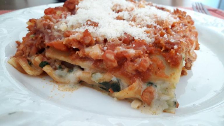 Receta de Lasagna de verdura con bechamel y salsa boloñesa